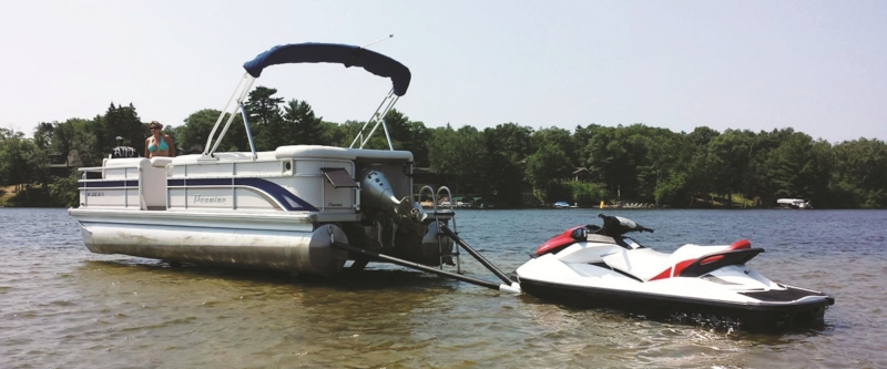 Towing a Jet Ski Behind a Boat: Complete Guide and Tips [Video] - JetDrift