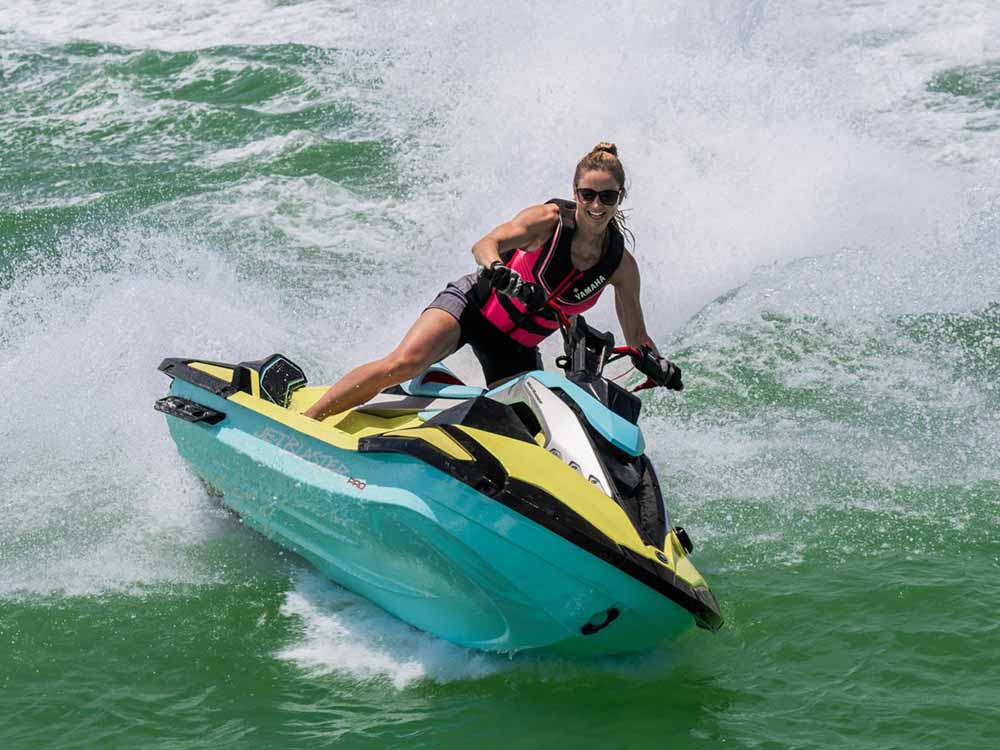 2025 Yamaha JetBlaster PRO 2-Up Specs: Top Speed, HP, Dimensions ...